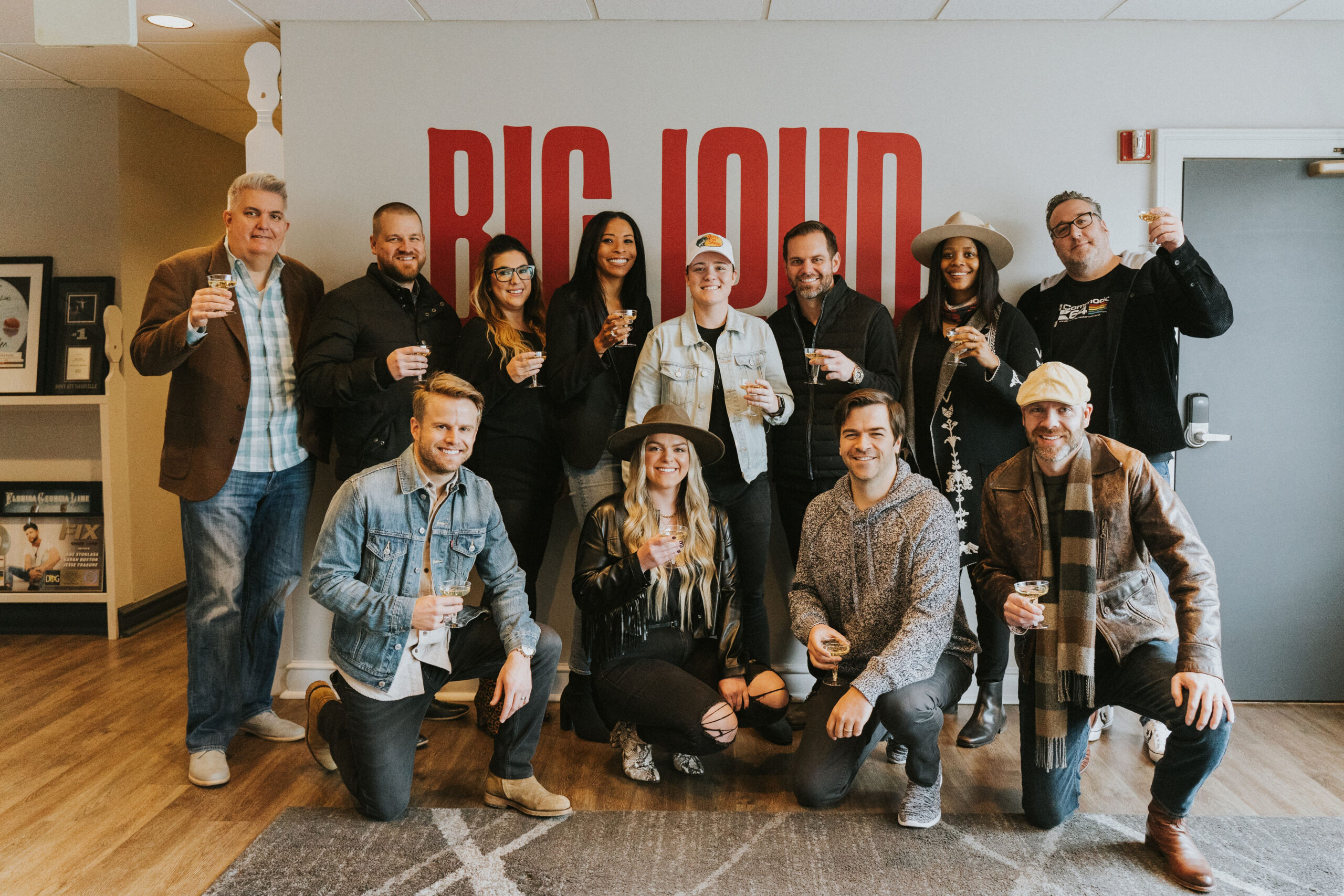 Emerging Artist Lily Rose Signs to Big Loud Records Team – Country ...
