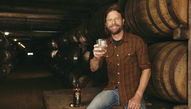 Dierks Bentley Launches His Own Whiskey: Row 94 Bourbon – Country Music ...